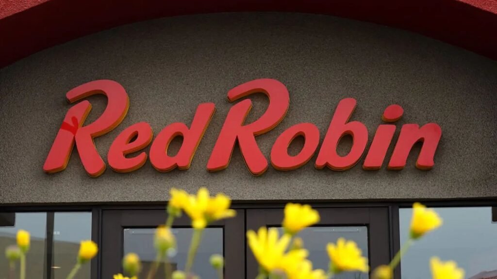 Red Robin May Close Dozens of Locations — Texas Restaurants Could Be ...